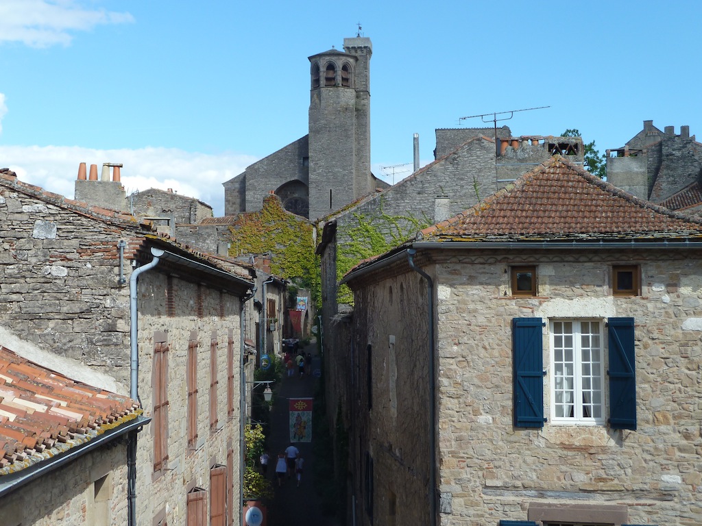 Facts and figures about Cordes can be found here.